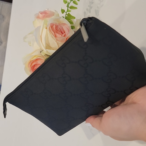 Gucci | Bags | Authentic Gucci Pouch | Poshmark